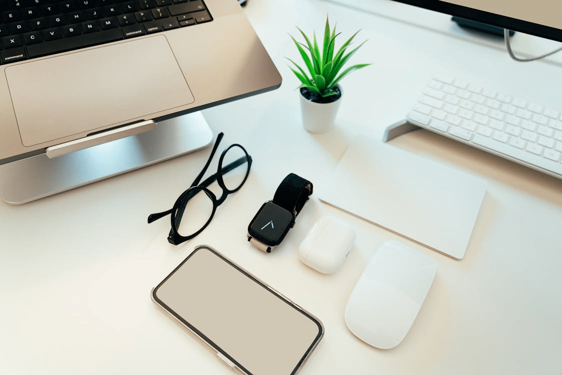 The Role of Technology in Enhancing Learning - SharksMind